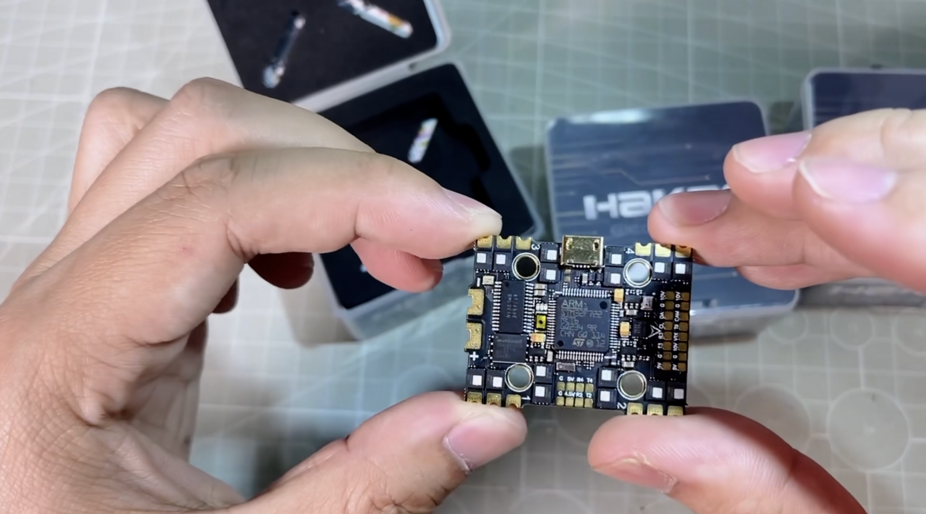Unboxing the NZFPV Hakrc F7220 32 50A AIO: A Freestyle Pilot’s First L